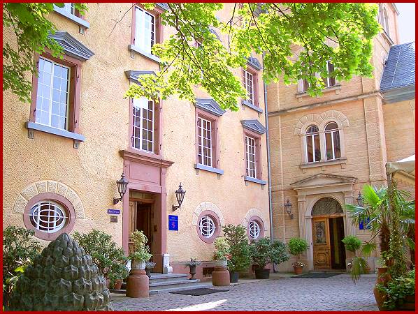„Schloss Edesheim“ - Hotel, Restaurant | www.pfalz-info.com